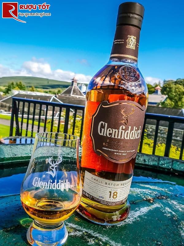 Glenfiddich 18 Năm Nhập khẩu chính hãng