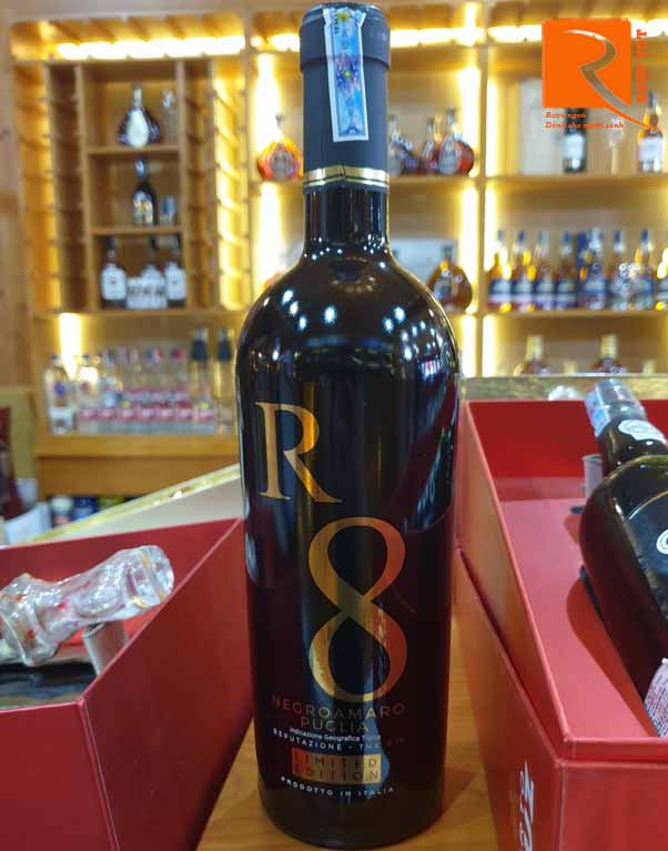 Giá sale: 980,000đ - Vang Ý R8 chai 750ml nồng độ 17% hảo hạng